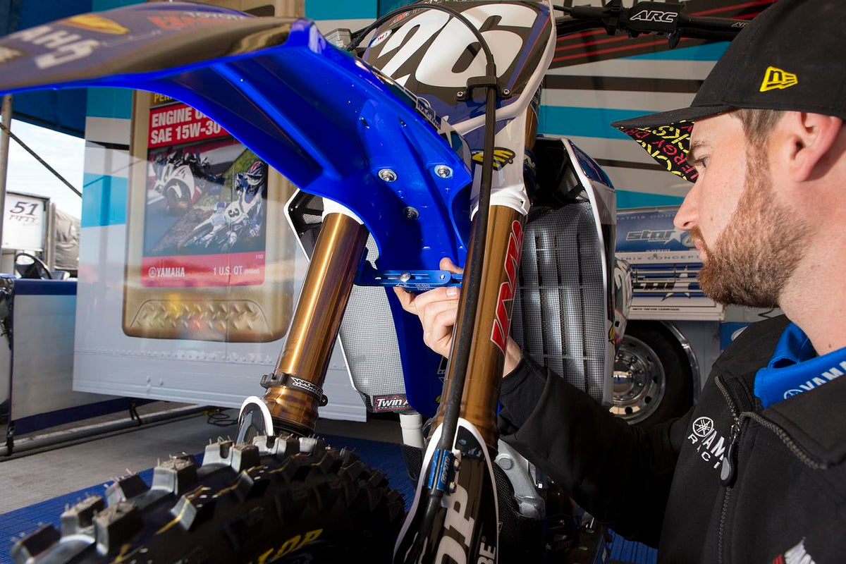 Motion Pro ForkTru™ - Fork Alignment Tool – DCMX TOOLS